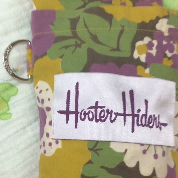hooter hiders | Other | Hooter Hiders Nursing Mothers Cover Wpouch ...